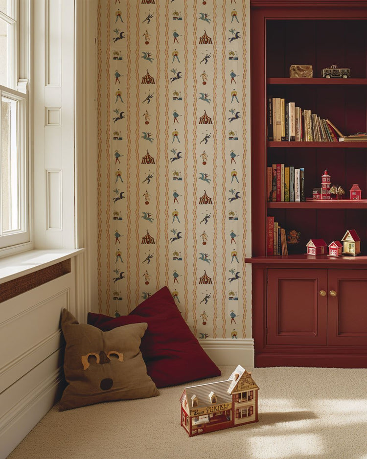 Run Away to the Circus – Annika Reed Studio